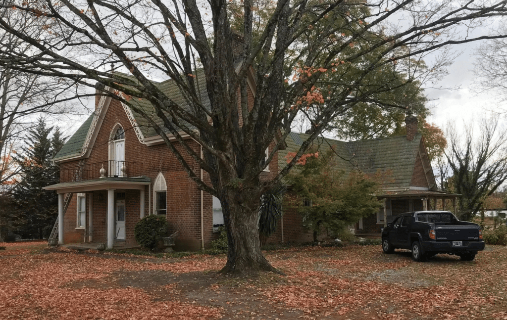 Save This House! Circa 1875 Fixer Upper For Sale in TN $285K - OLD ...