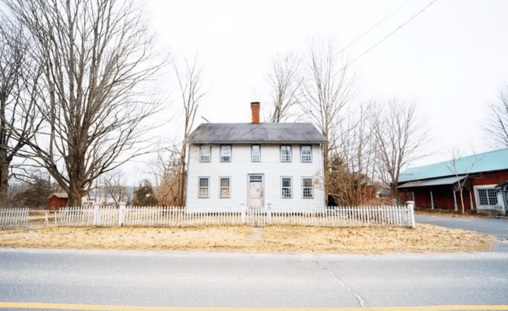 c.1825 Connecticut Colonial Home For Sale $279K - OLD HOUSE CALLING